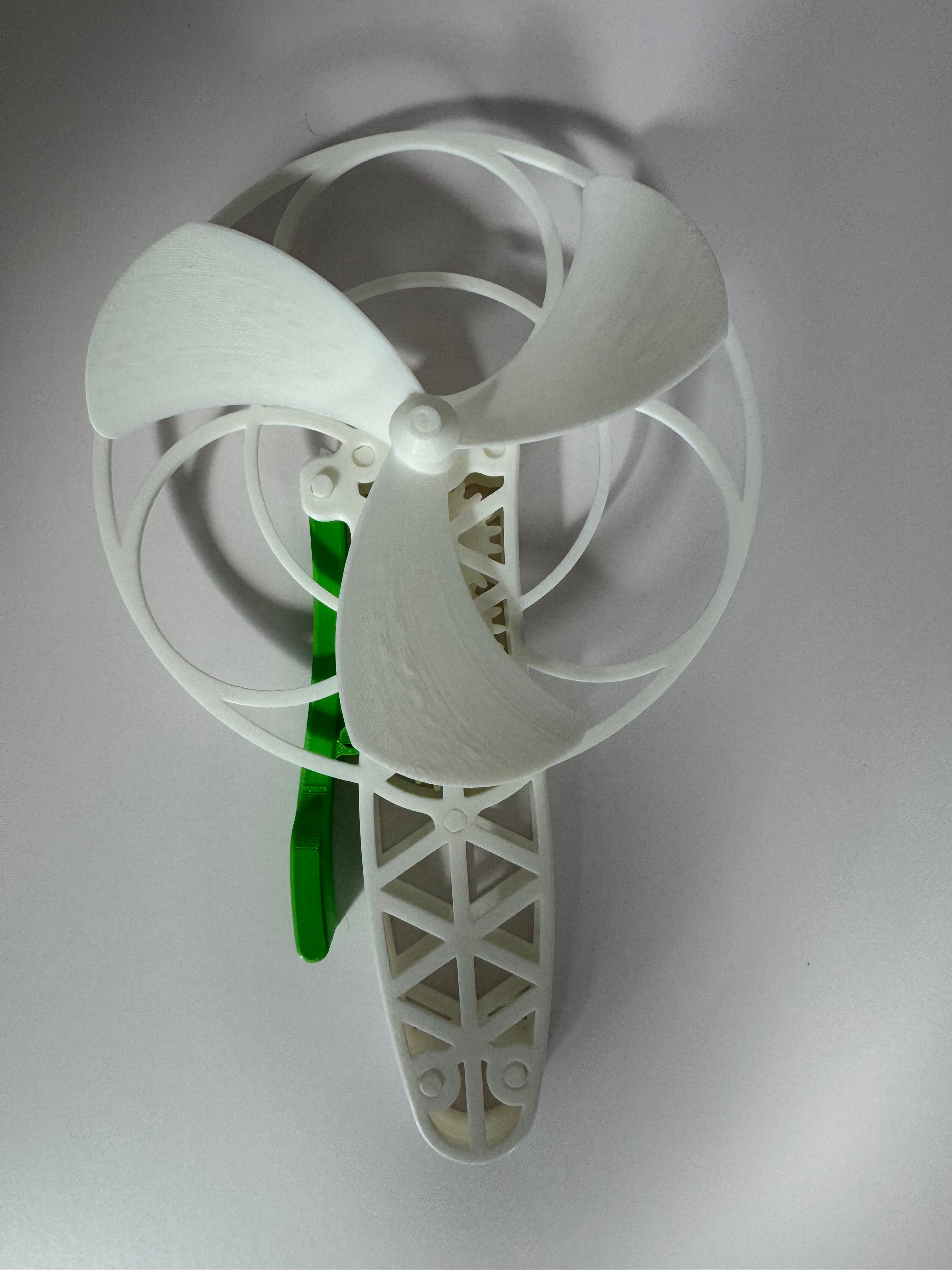 squeeze fan – 3D prints by Franklin
